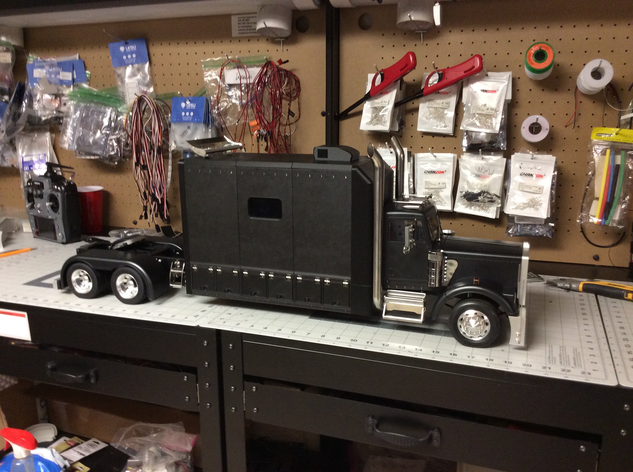 SUPER SLEEPERS w/options 3-d printed | SemiJoe R/C Truck Shop